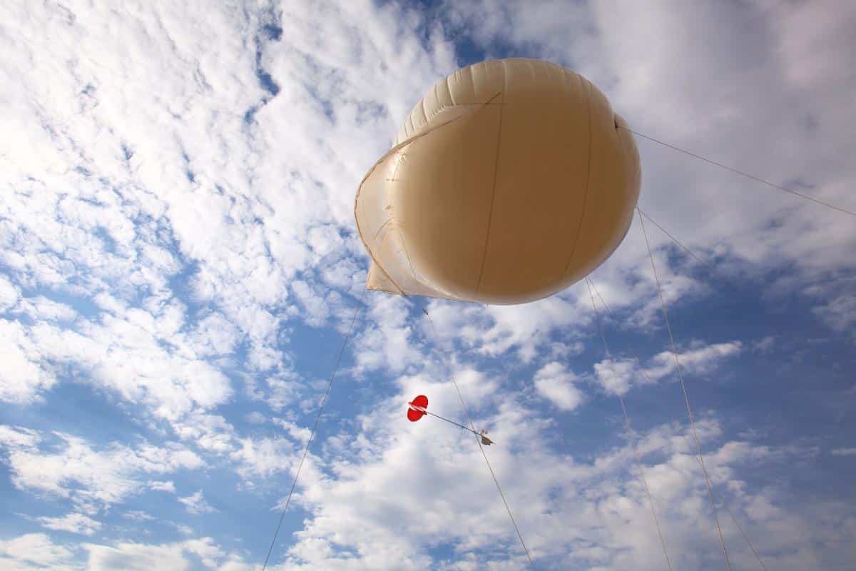 Weather balloon or probe: what it is, what it is for and how it works ...